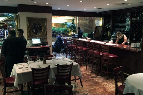 Donald Trumps Favorite Foods | 25 'Trump Diet' Fast Foods & Snacks