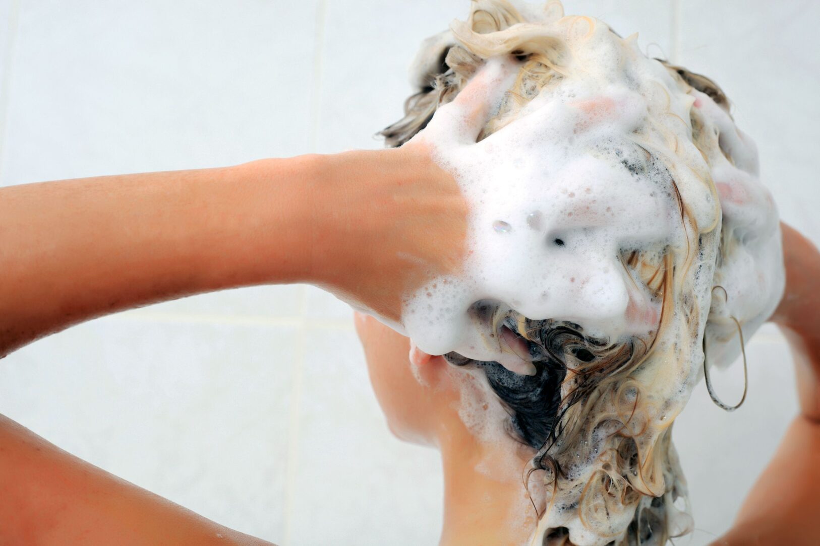 Top 8 Budget Shampoos That Repair Dry and Damaged Hair