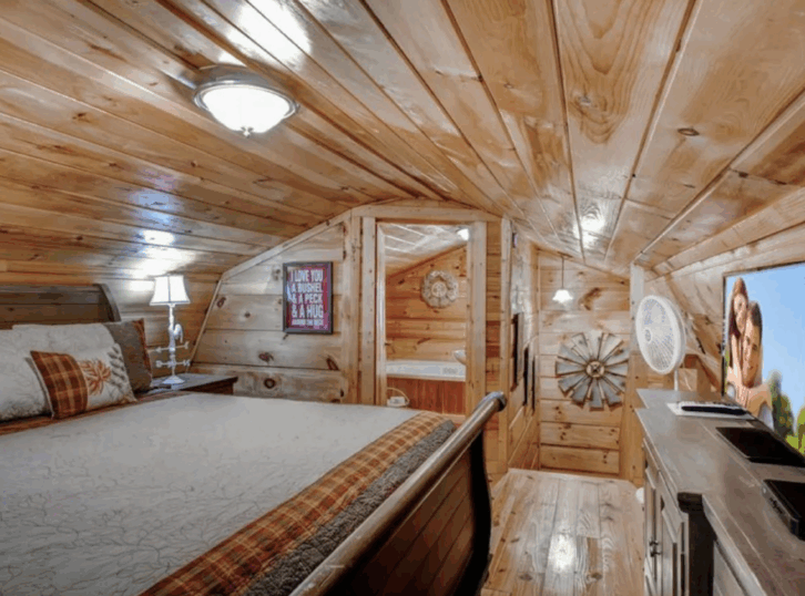 21 Beautiful Barns and Farmhouses You Can Rent on Airbnb and Vrbo