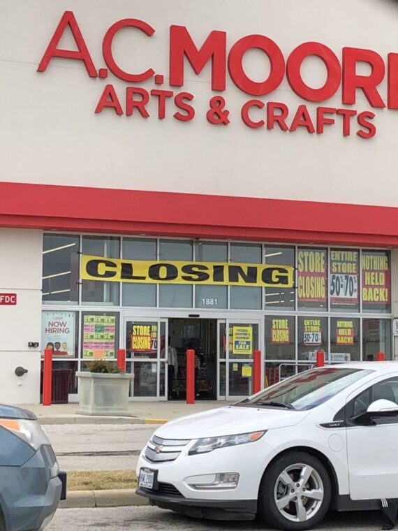 Beloved Stores That Disappeared in The Last 30 Years
