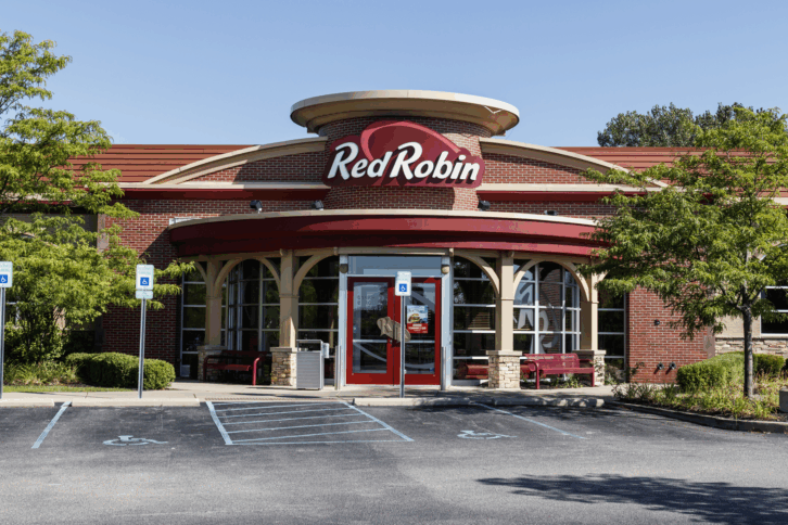 23 Restaurants That Offer Free Drink Refills — Cheapism