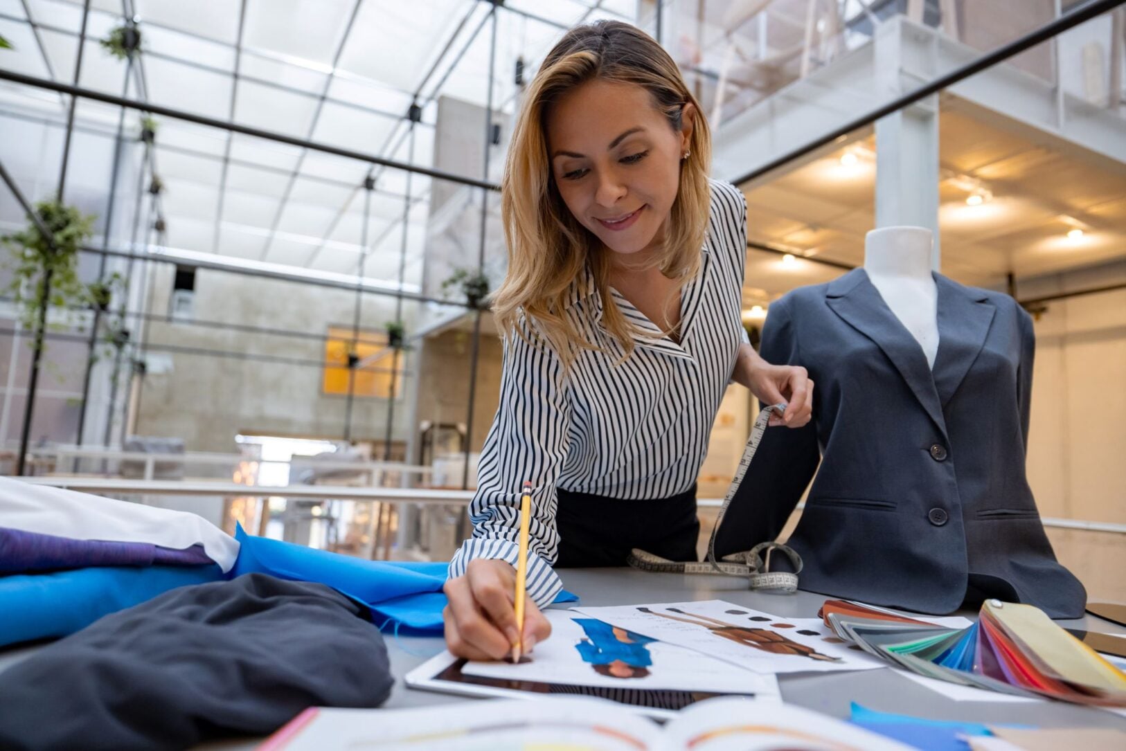 11 Clothing Stores Offer Free Alterations