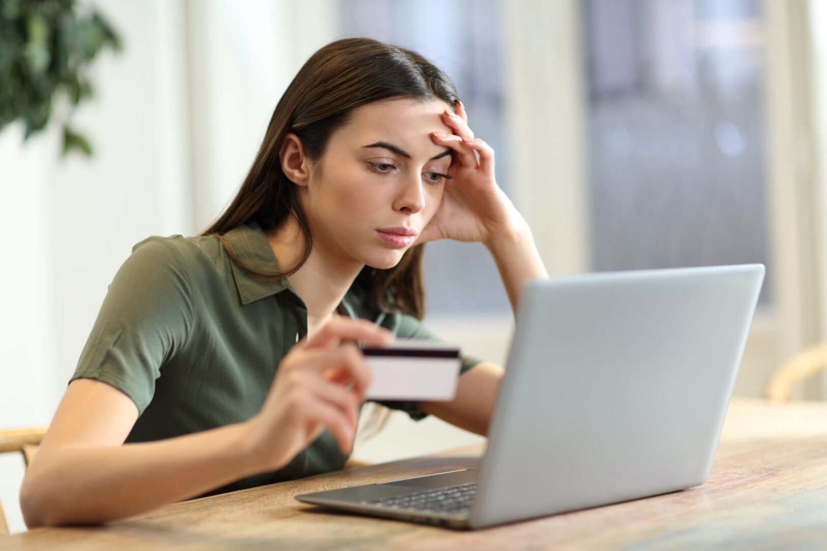 11 Mistakes To Avoid When Booking Flights