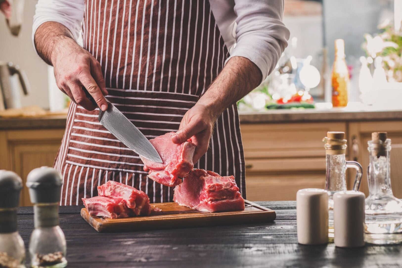 8 Methods You Should Never Use To Thaw Out Food