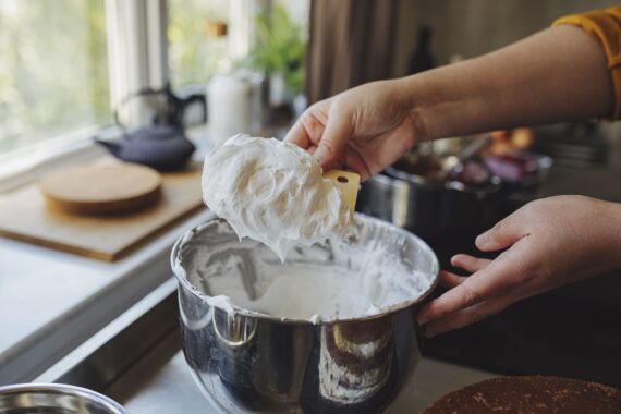 10 Ways To Make Store-Bought Frosting Better - Cheapism