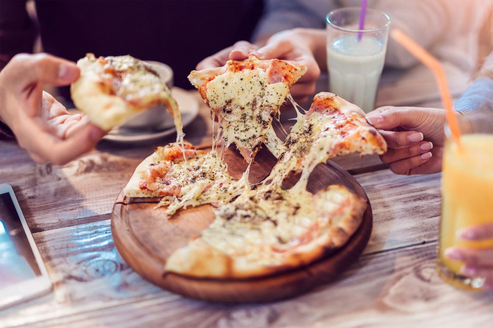 50 Smart Ways to Save Money Eating Out