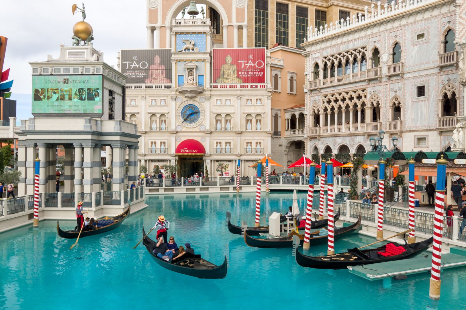 The 50 Biggest Hotels in the World, From Macao to Vegas