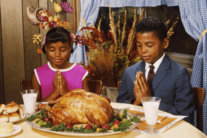 Vintage Thanksgiving Photos That Capture 1970s Warmth