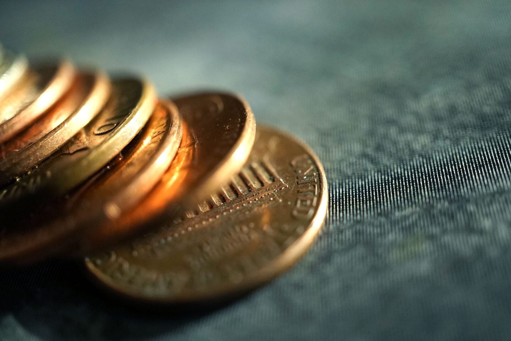 When to Pay With Cash: 16 Times It Beats Cards