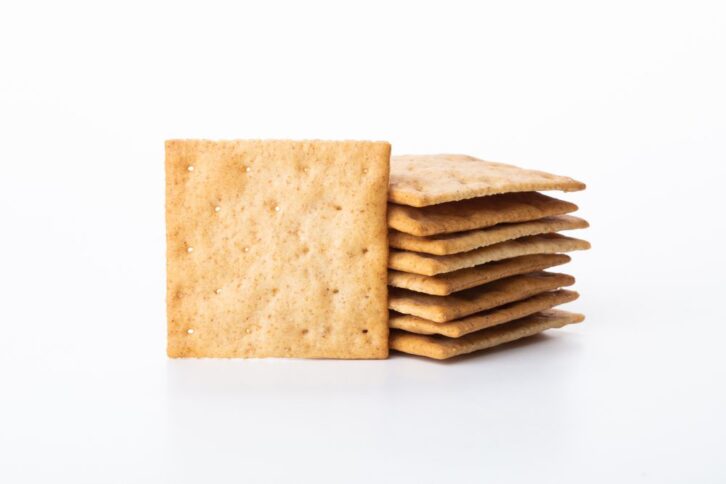 10 Healthy Crackers To Buy Right Now