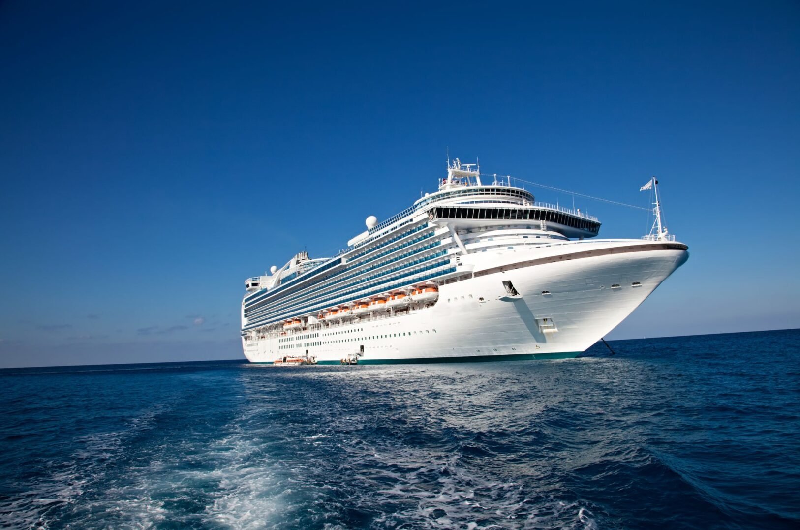 Cruise Employees Share What It's ACTUALLY Like To Work on a Cruise Ship