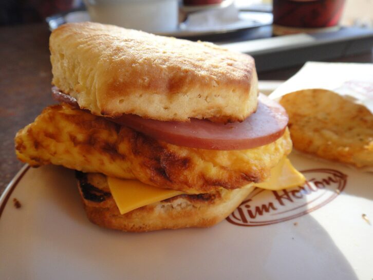 15 Fast Food Chains That Don't Use Real Cheese