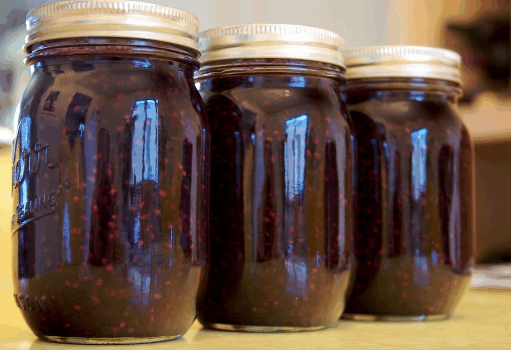 25 Iconic American Condiments and Sauces