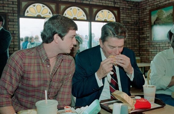 17 Photos of 1980s Fast-Food Restaurants
