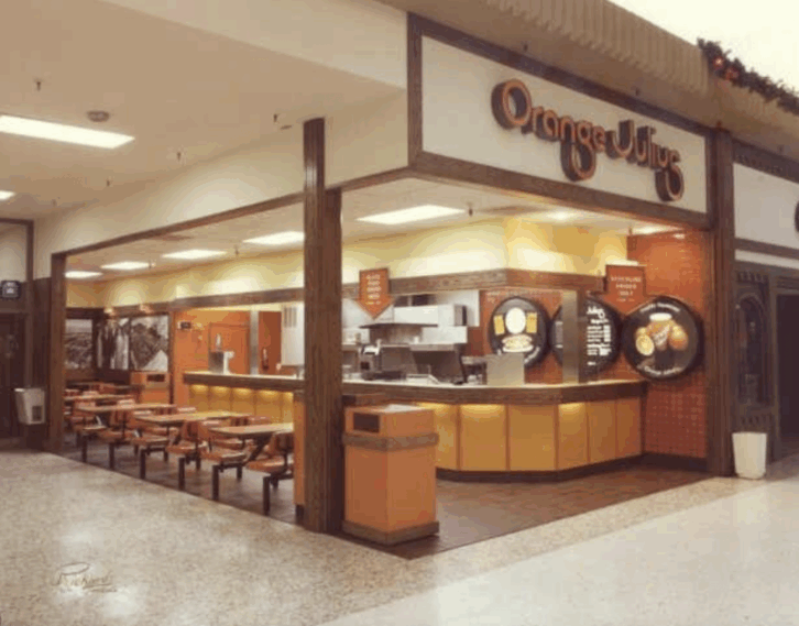 13 Classic Mall Food Court Restaurants That Are Gone Forever