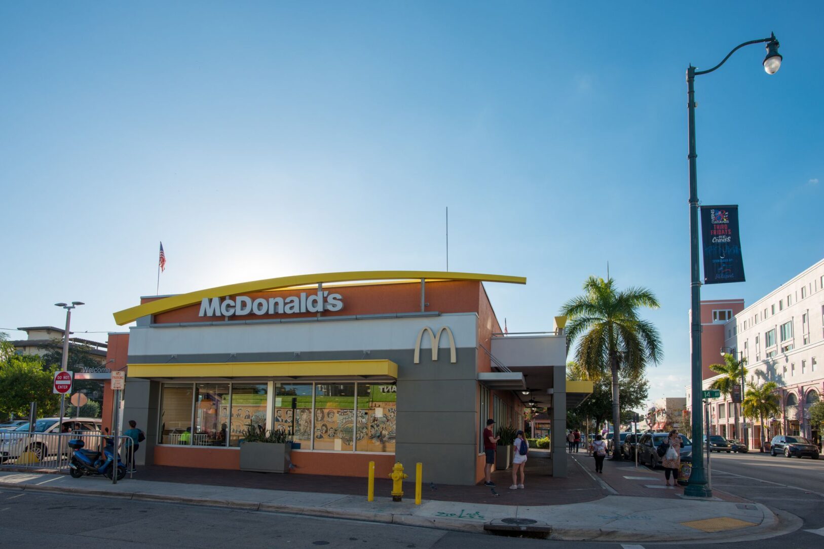 McDonald’s to Open 900 New U.S. Locations by 2027