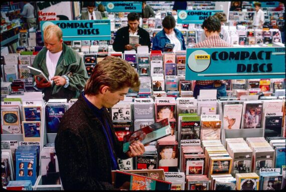 20 Photos That Perfectly Capture 1980s Life