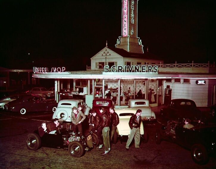 18 Vintage Photos of Drive-Ins Restaurants Across America
