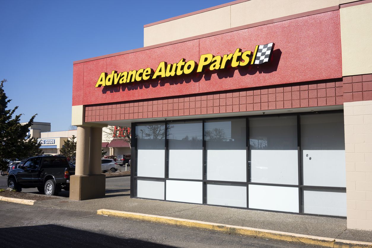 Advance Auto Parts Closing 700+ Locations