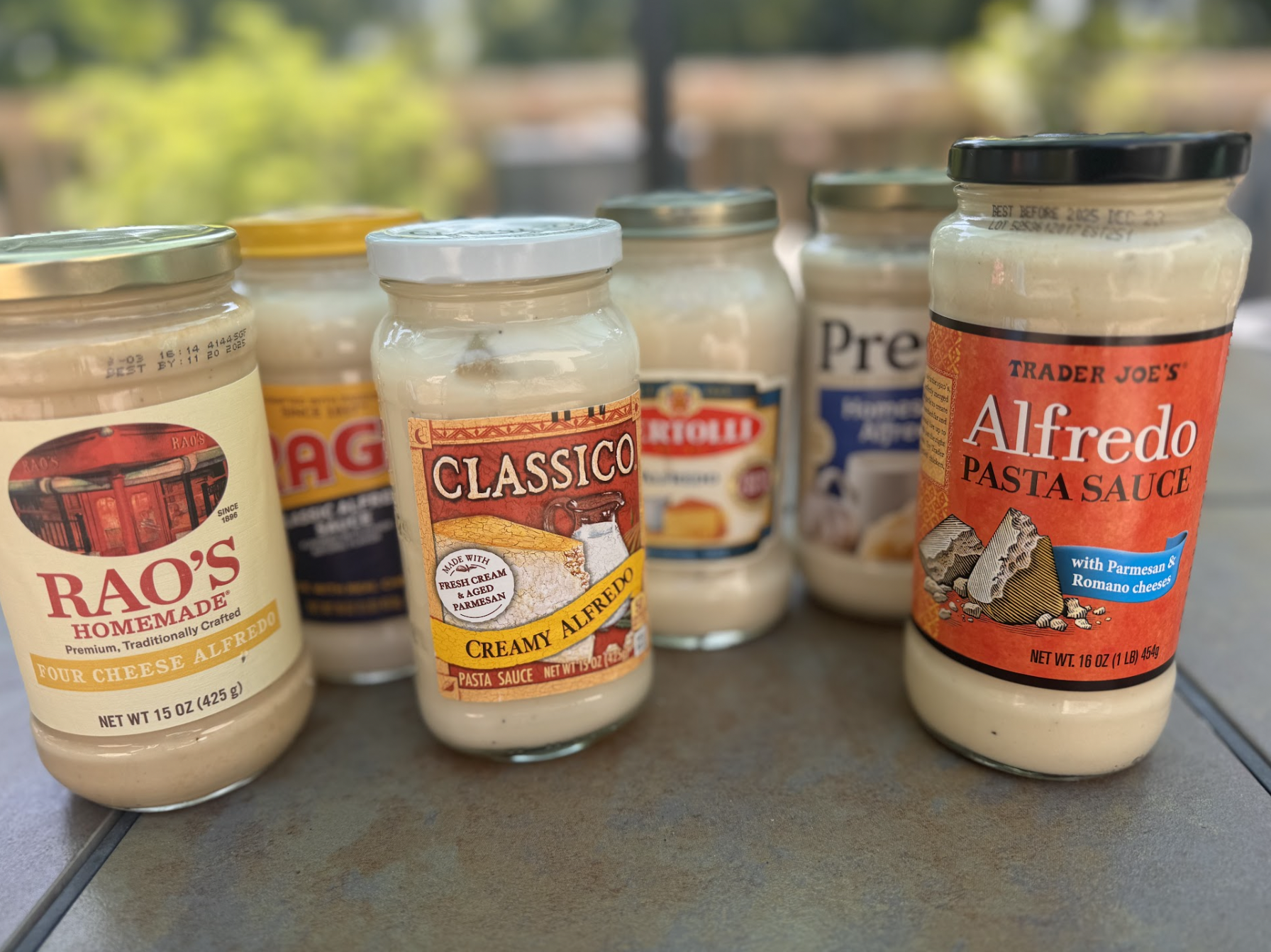 We Tested 7 Store-Bought Alfredo Sauces—Here’s the Best