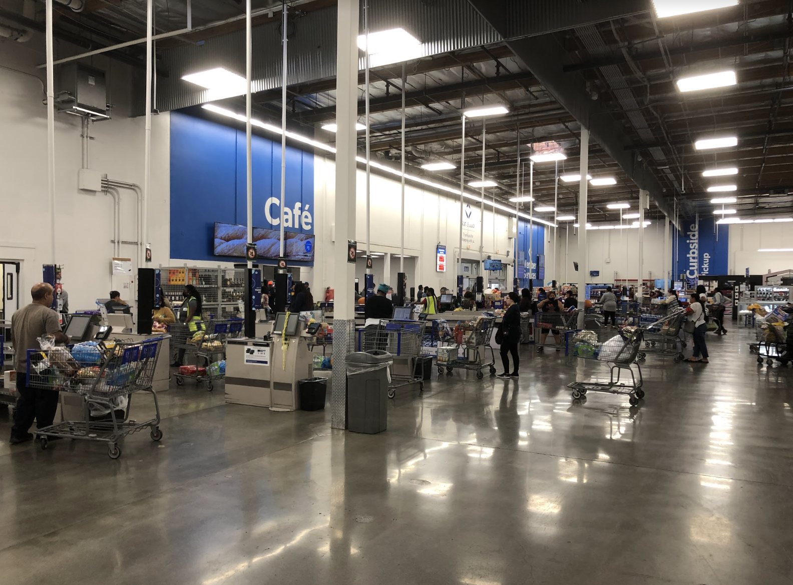 Did You Know the Sam's Club Cafe Doesn't Require a Membership?