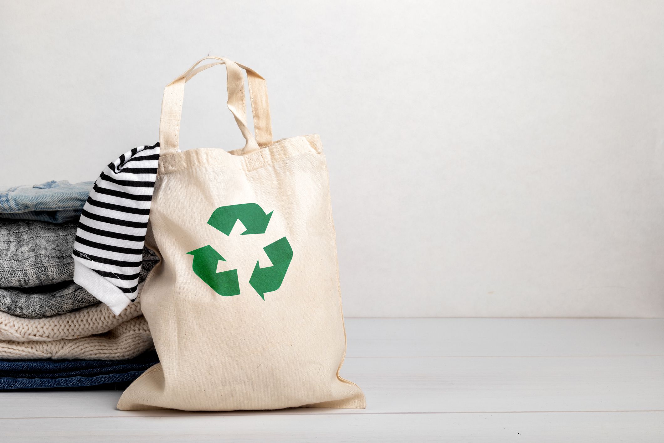 Lululemon, Madewell, and Other Clothing Brands With High Resale Value