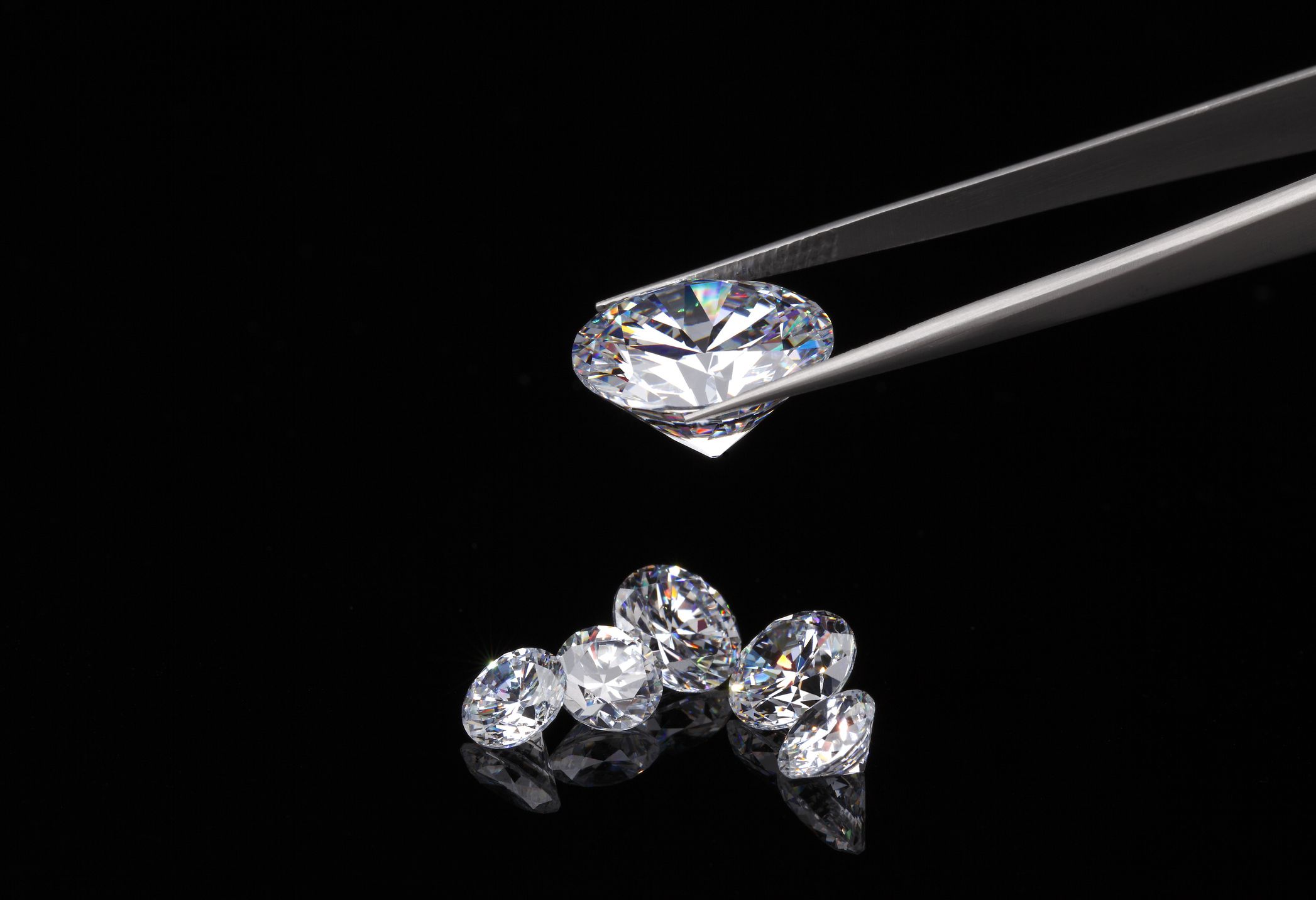 What Are Lab-Grown Diamonds — and Are They Worth the Cash?