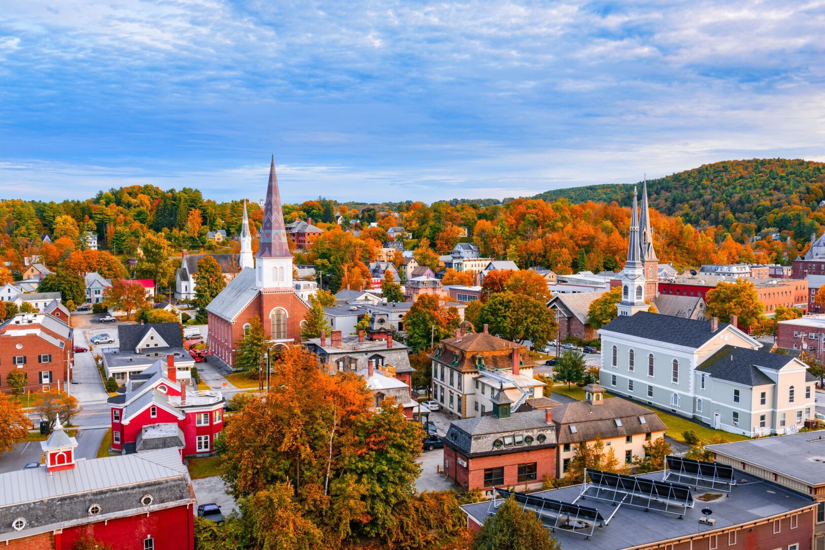 10 U.S. States People Are Leaving and Where They're Moving