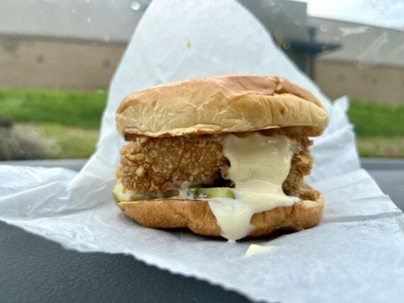 9 Best National Fried Chicken Sandwich Day Deals for 2025