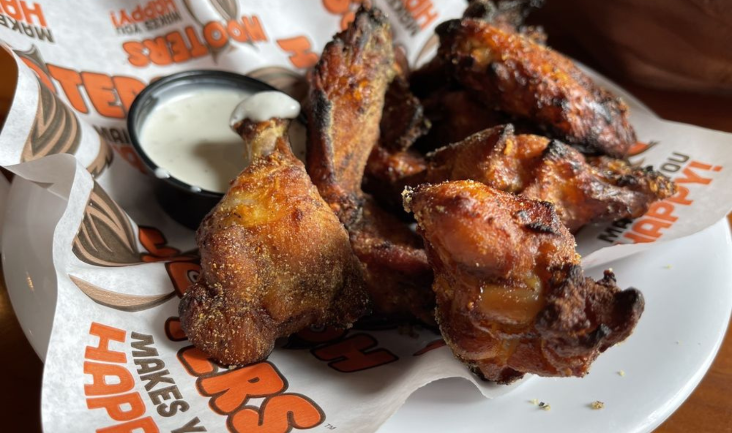 Best National Chicken Wing Day Freebies and Deals, July 2025