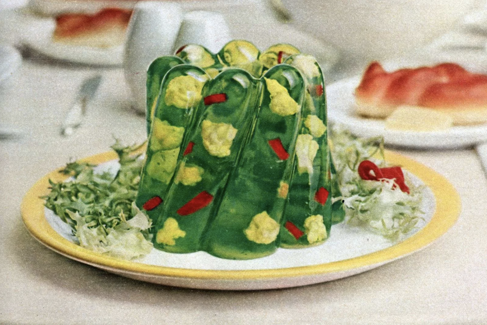 15 Popular Meals Middle-Class Families Ate in the 1960s