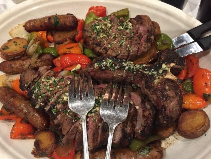 15 Biggest Steaks at Steakhouses Across America - Cheapism