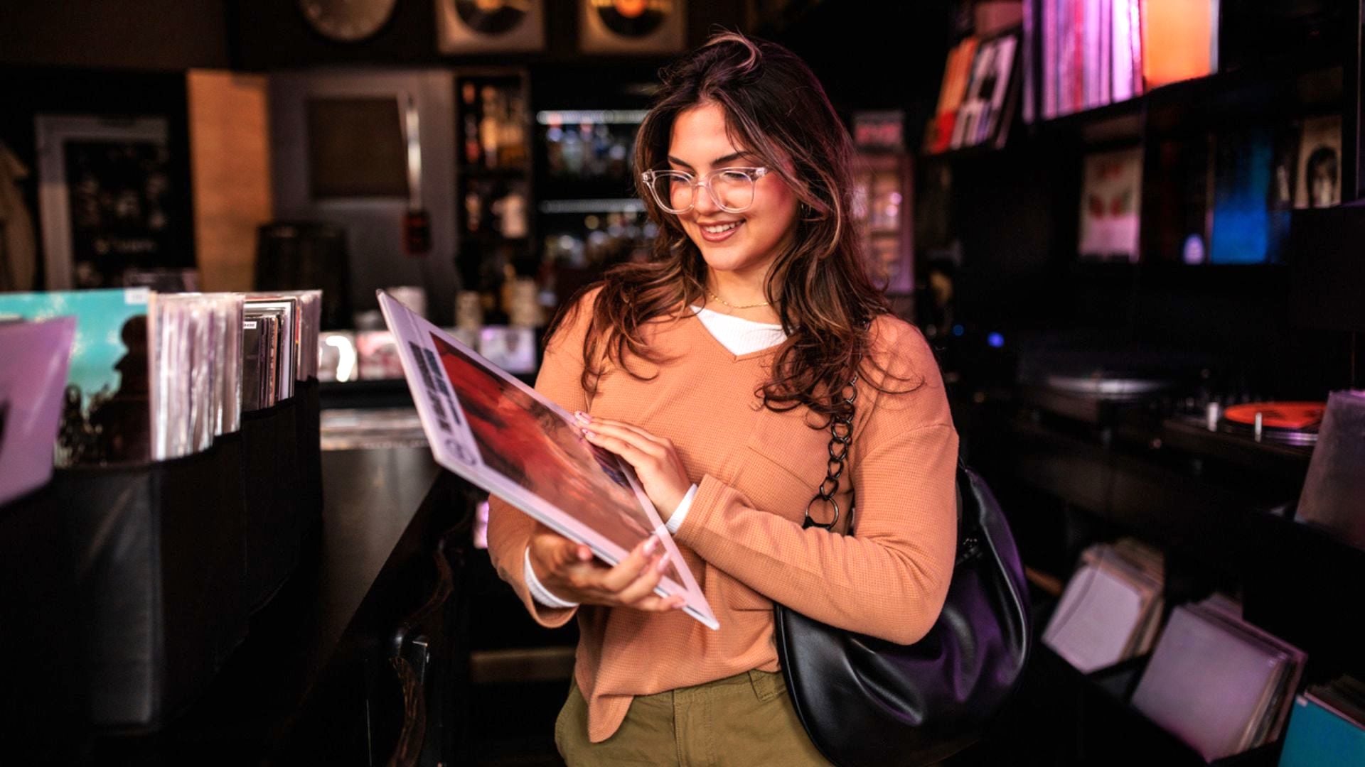Why Gen Z Is Buying Vinyl They Don’t Actually Listen To - Cheapism