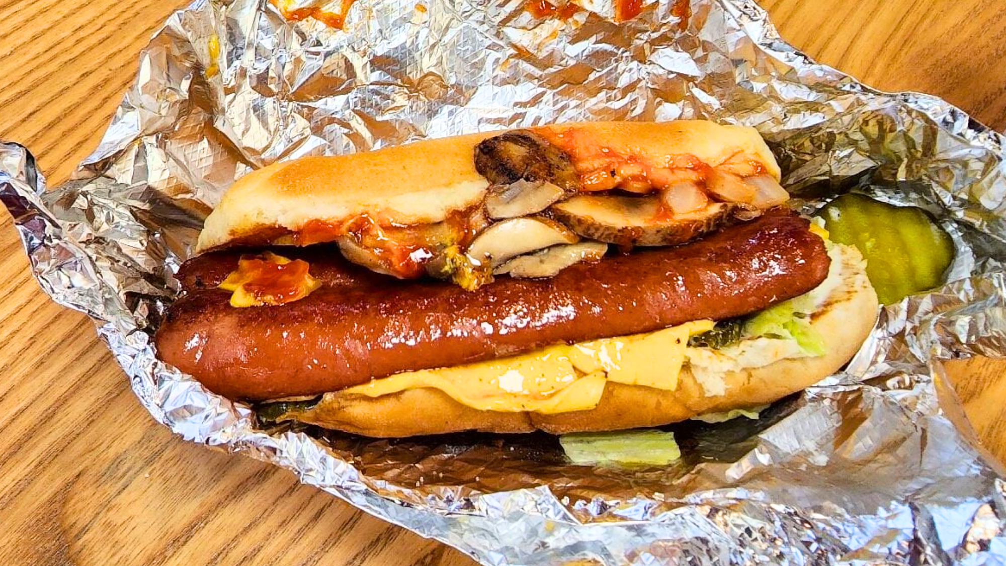 Fast-Food Hot Dogs: 6 Winners and 6 Disappointing Picks
